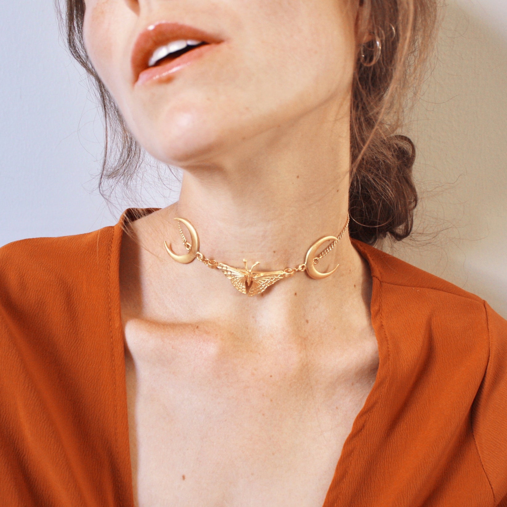 Out of the Woods Choker in Gold – Crafturday